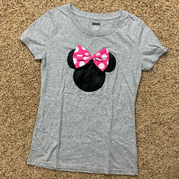 Tops | Grey Minnie Mouse Tshirt With Pink Bow | Poshmark